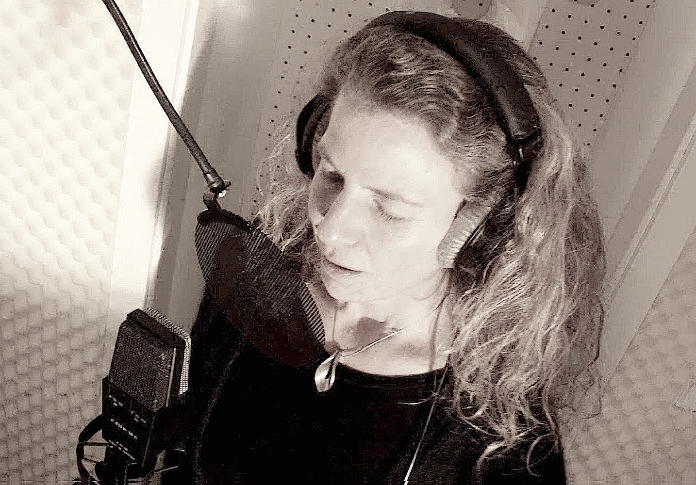 Syrinx Call’s “Mirror Neuron” | Progressive Rock Central.com