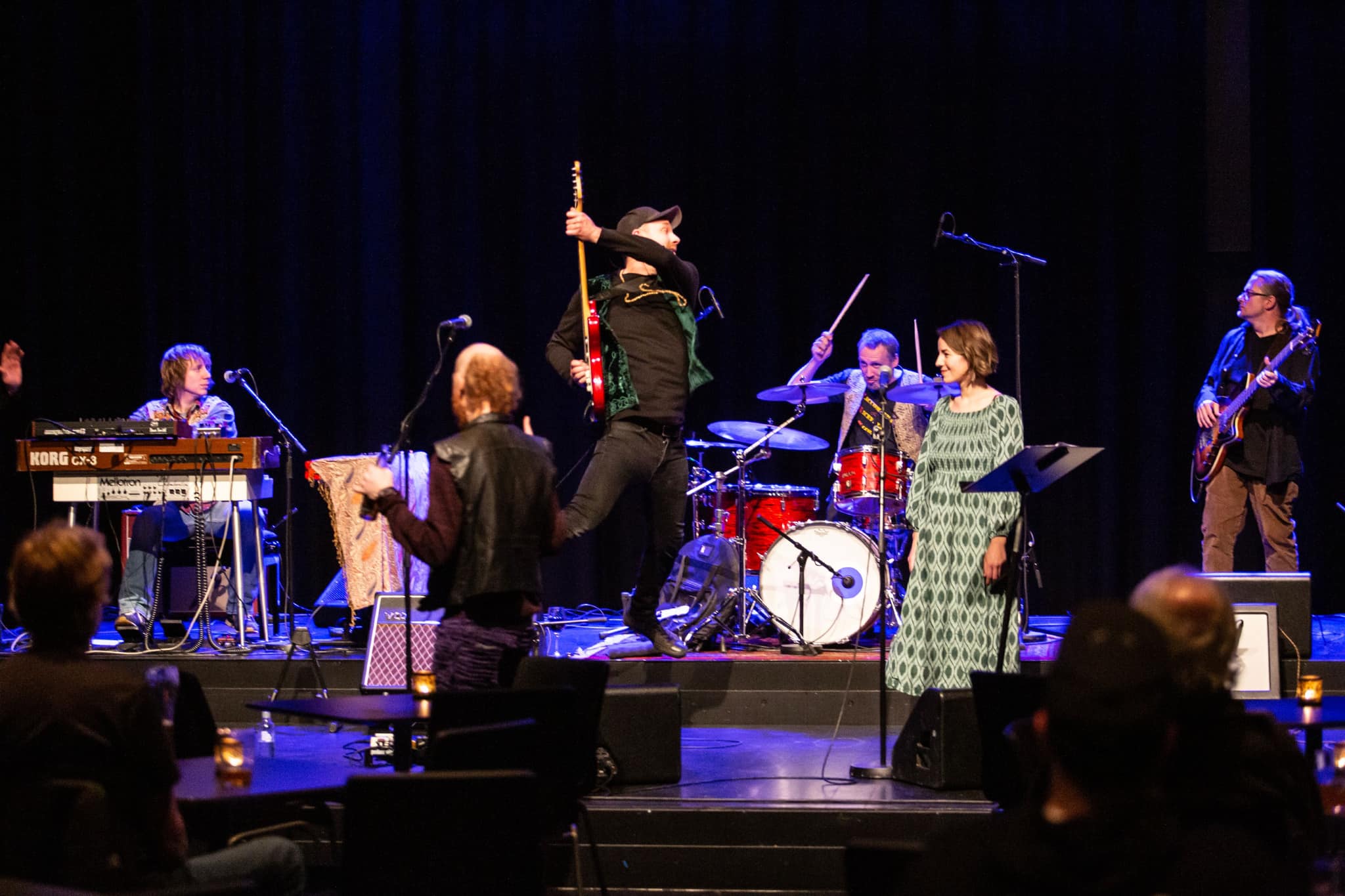 The Chronicles of Father Robin – “Songs and Tales from Airoea – Book ...